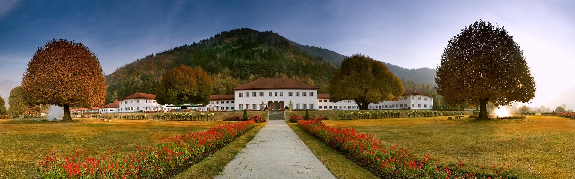The Lalit Grand Palace Srinagar 5 Star Hotel In Srinagar Kashmir The Lalit Grand Palace Srinagar 5 Star Hotel In Srinagar Kashmir